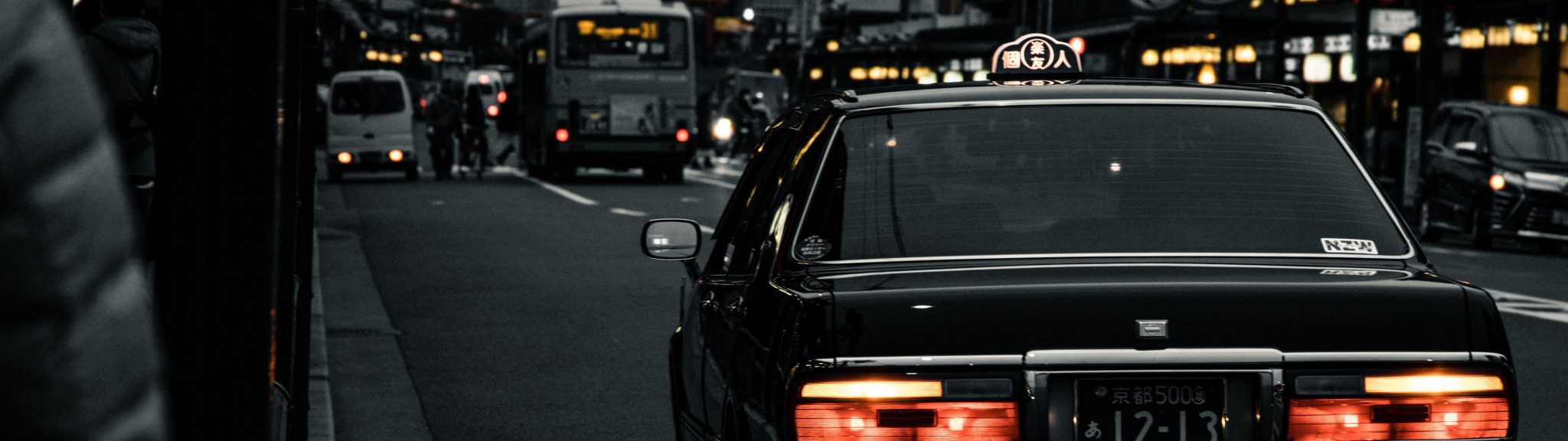 Black Cab – (3840×1080 and 5120×1440 Wallpaper) | 32:9 Super Ultrawide ...